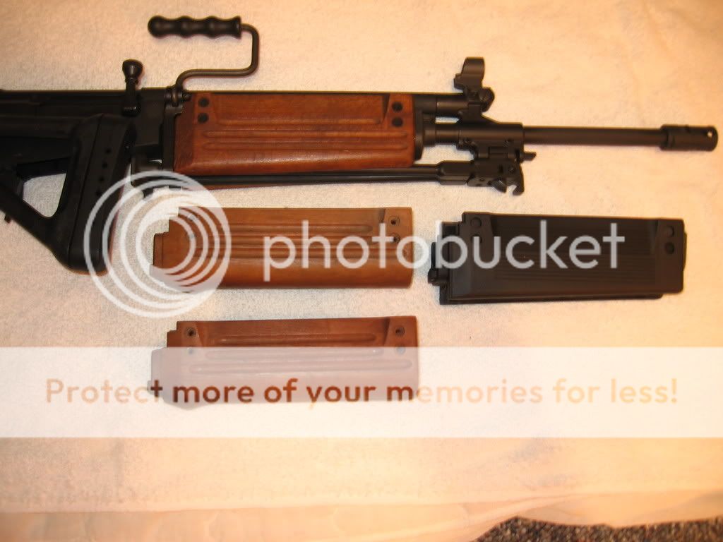 Need help with SA wood r4 handguard value | UZI Talk Forums